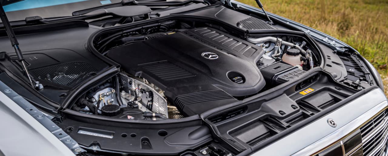How to Open a Mercedes-Benz Bonnet