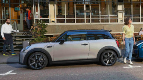 New MINI 3-door Hatch Offers | Explore the Latest Deals